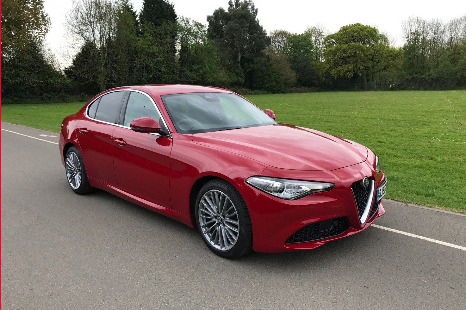 Alfa Romeo Giulia 2.2 Turbo Diesel Super | Eurekar