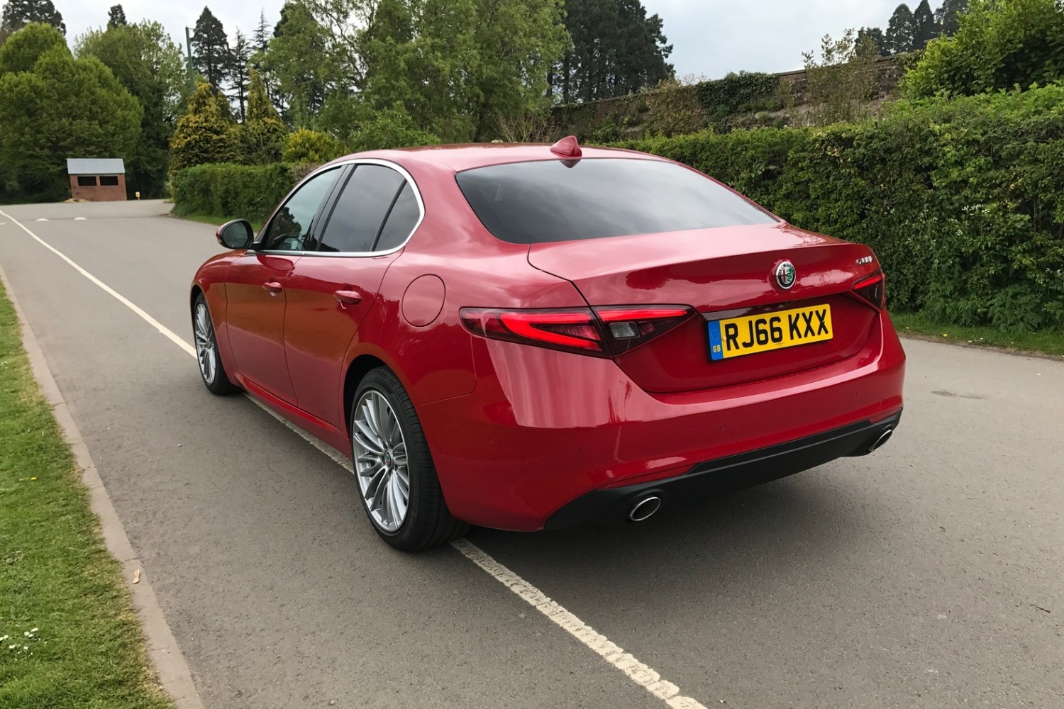 Alfa Romeo Giulia 2.2 Turbo Diesel Super | Eurekar