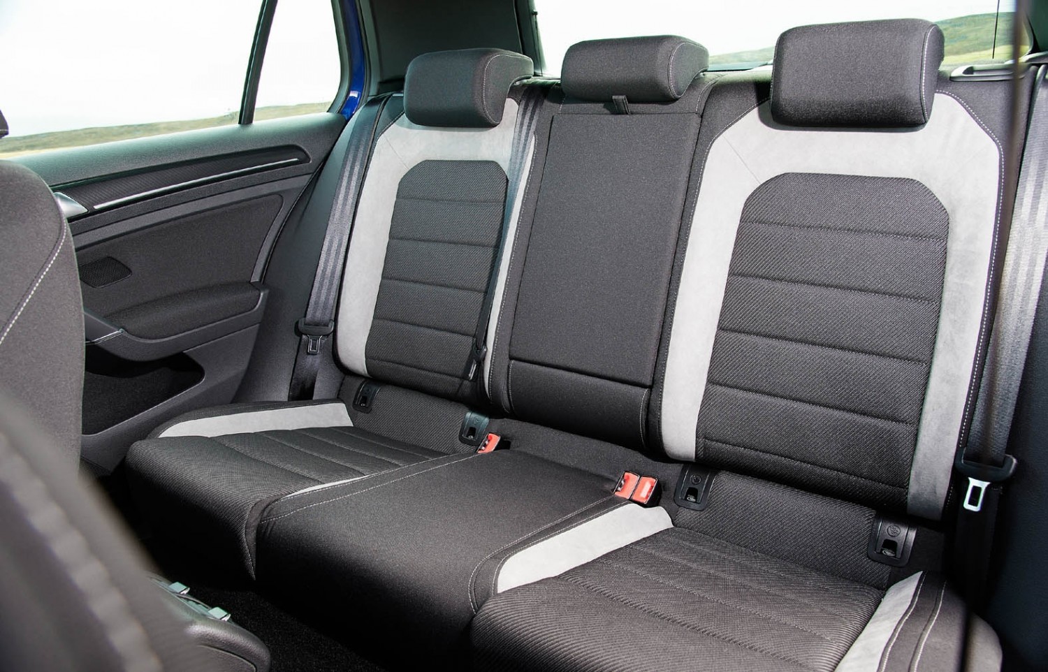 Volkswagen Golf R | Eurekar