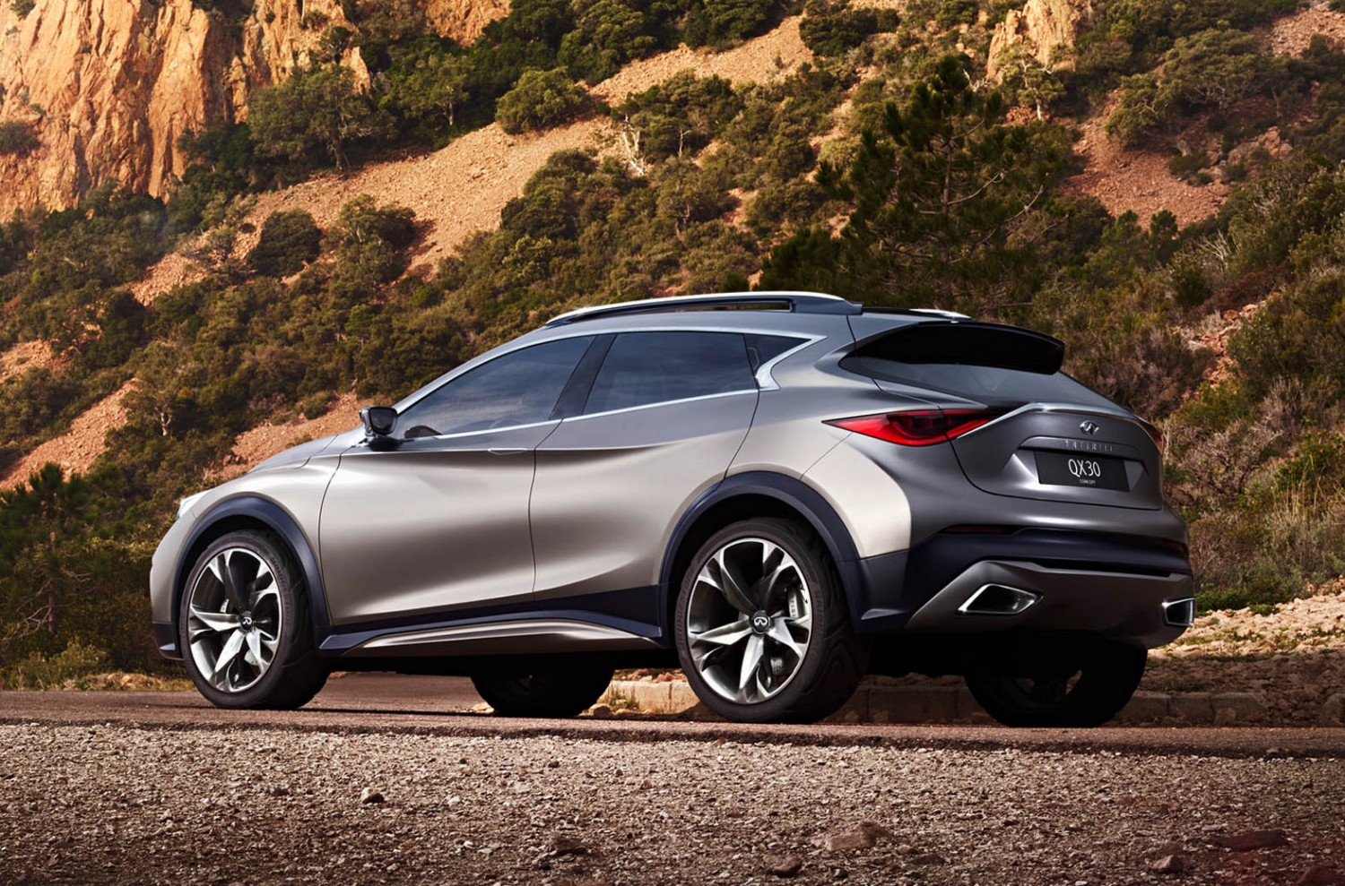 Infiniti aims to keep it compact | Eurekar