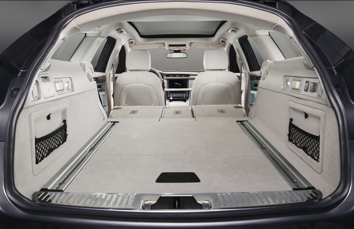 Jaguar serves an ace with new XF Sportbrake | Eurekar