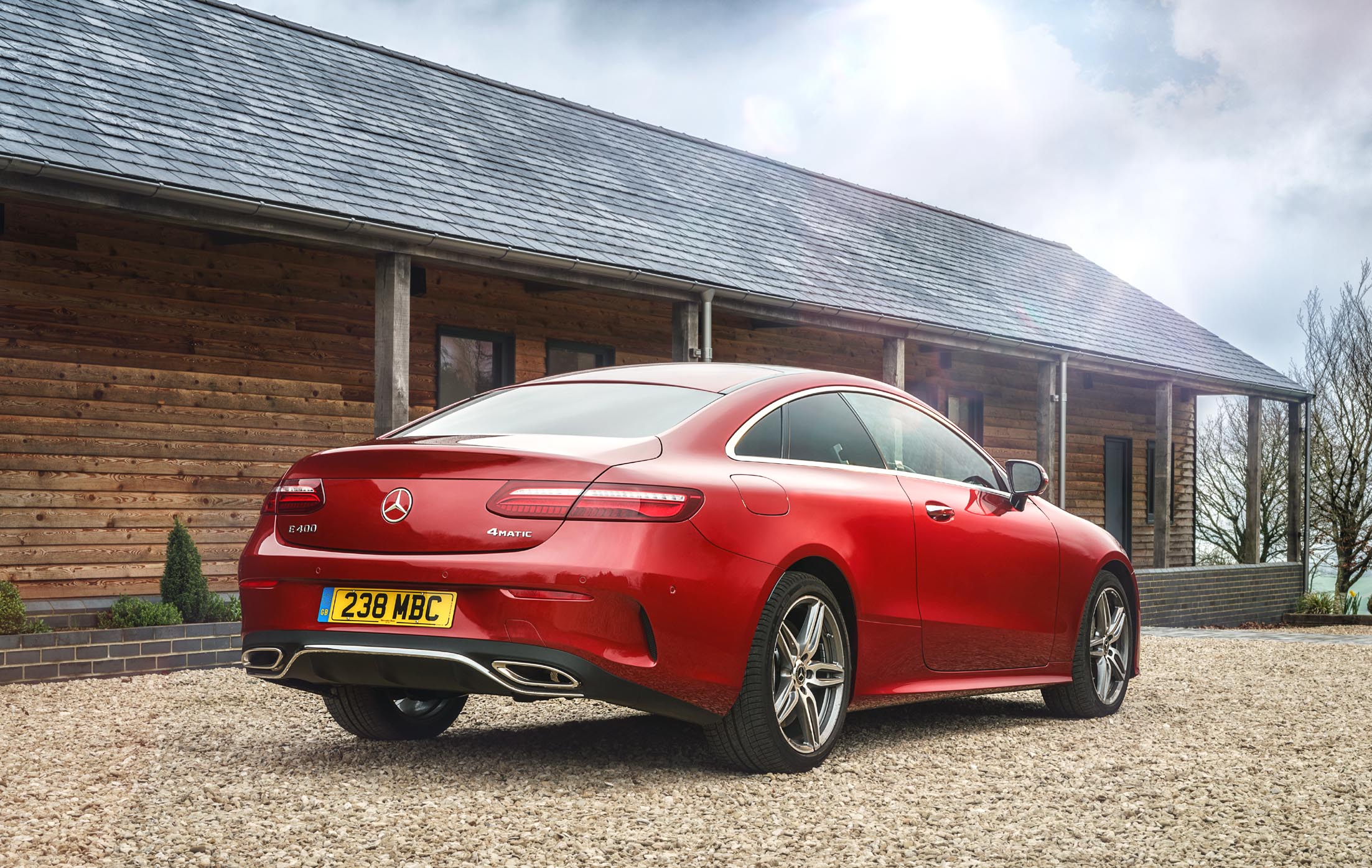 Mercedes-Benz E 400 4MATIC AMG Line Coupe | Eurekar