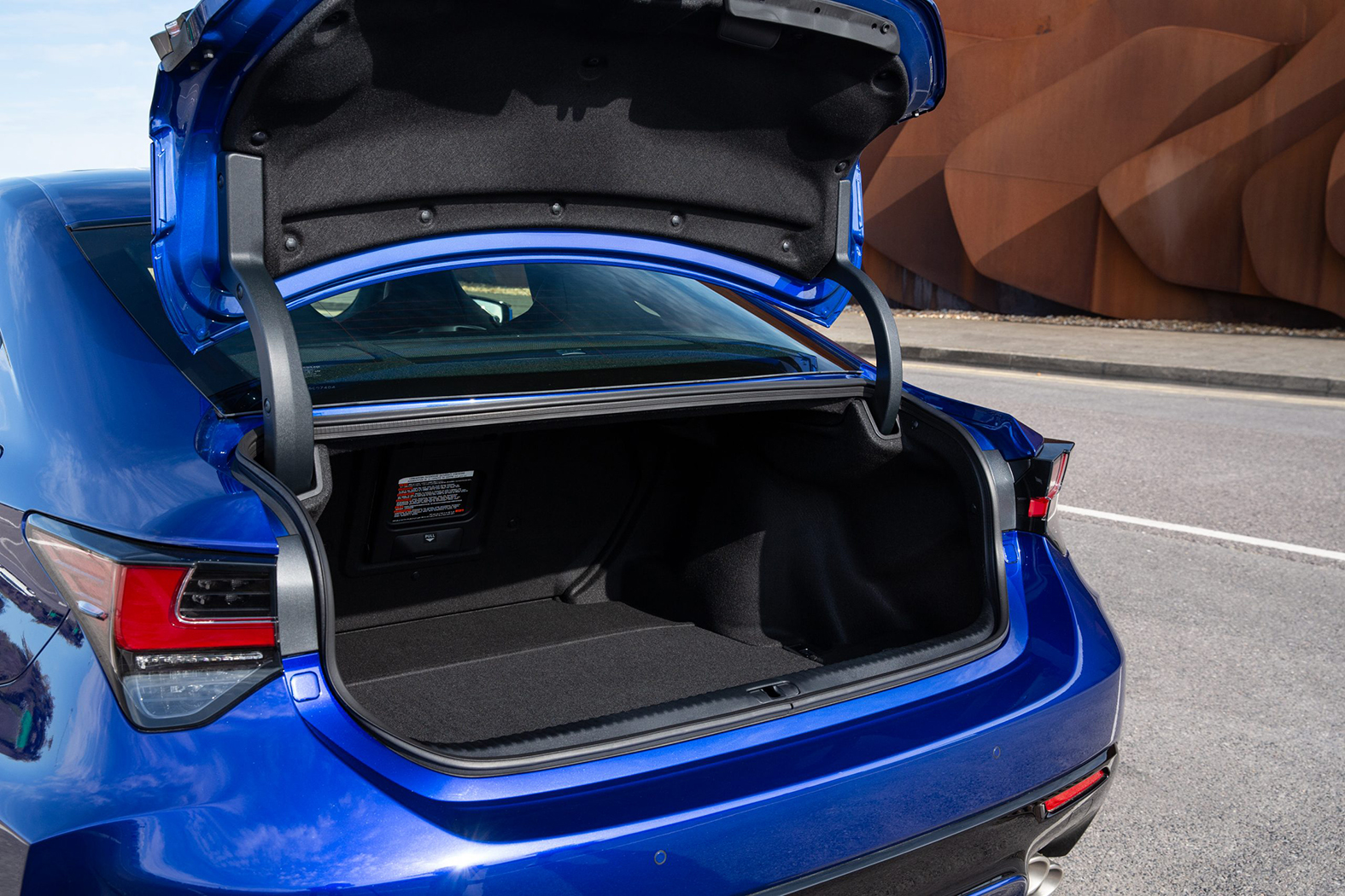 Lexus RC F | Eurekar