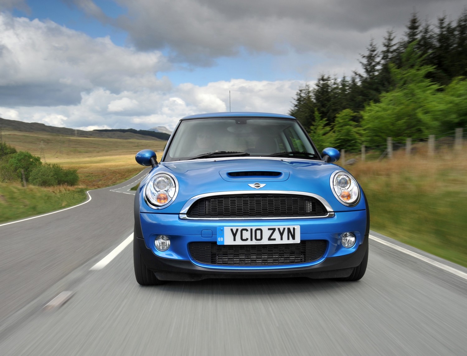 MINI takes a minimalist approach | Eurekar