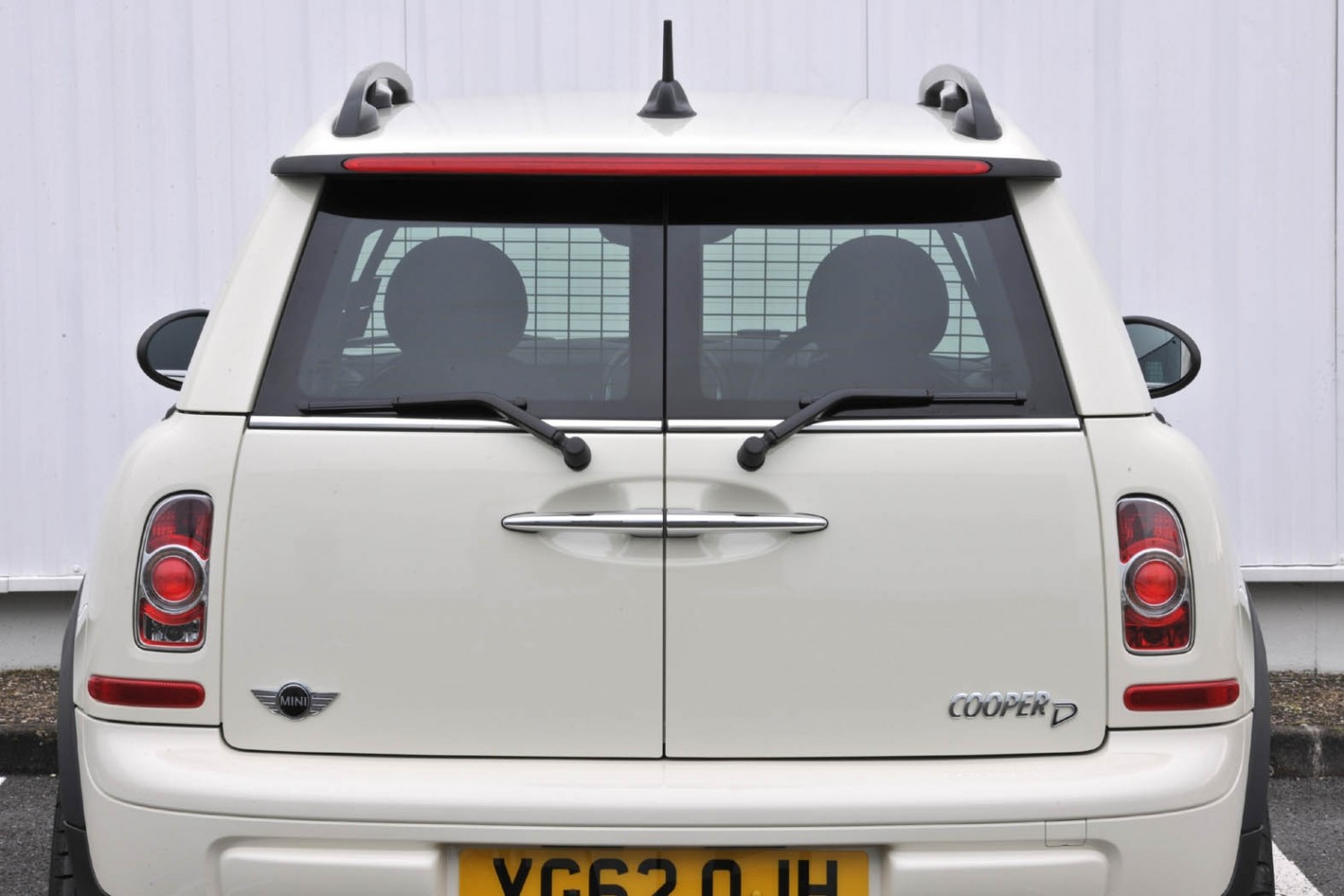 MINI joins the van club | Eurekar