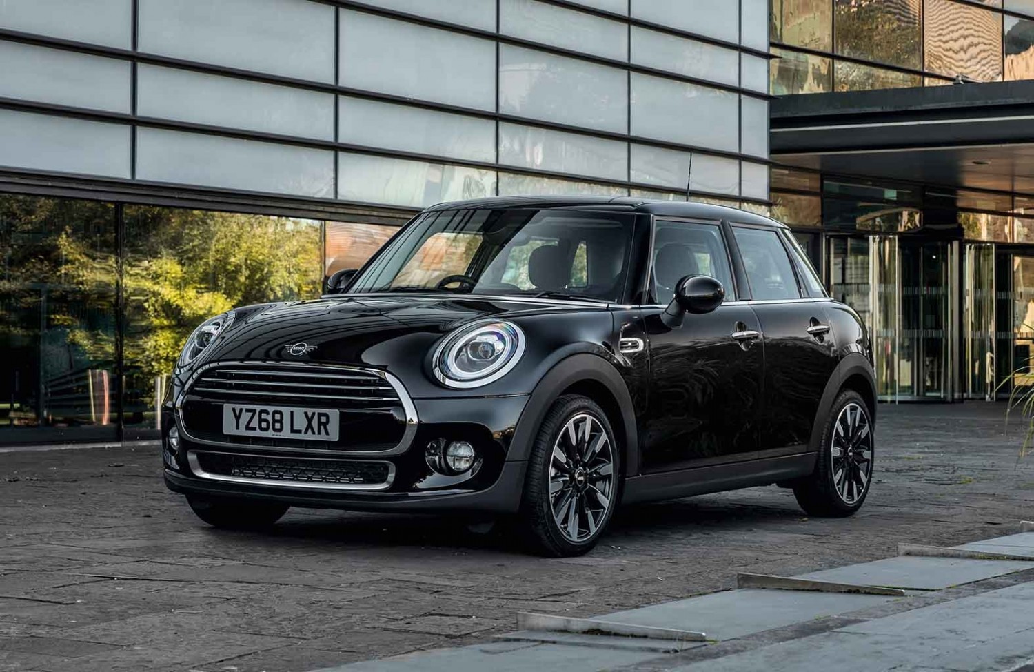 MINI trims its trim line-up | Eurekar