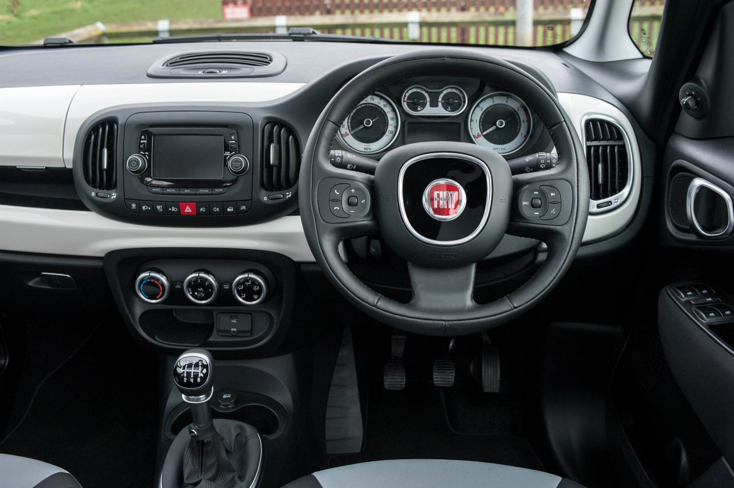 Fiat 500L MPW 1.6 MultiJet Pop Star | Eurekar