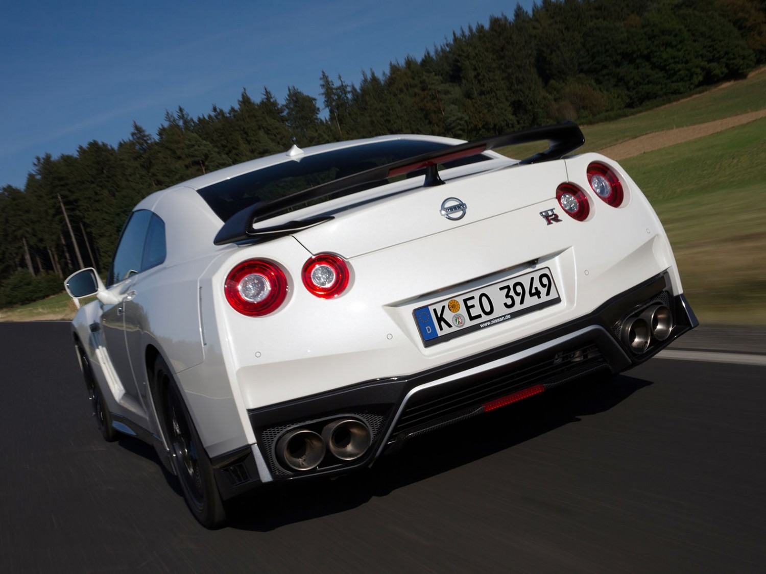 GT-R on track for enthusiasts | Eurekar