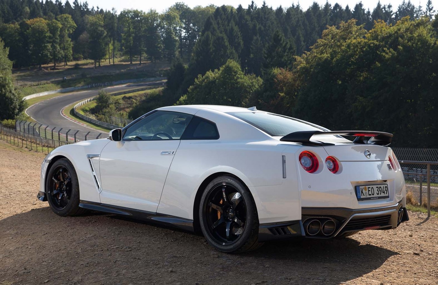 GT-R on track for enthusiasts | Eurekar