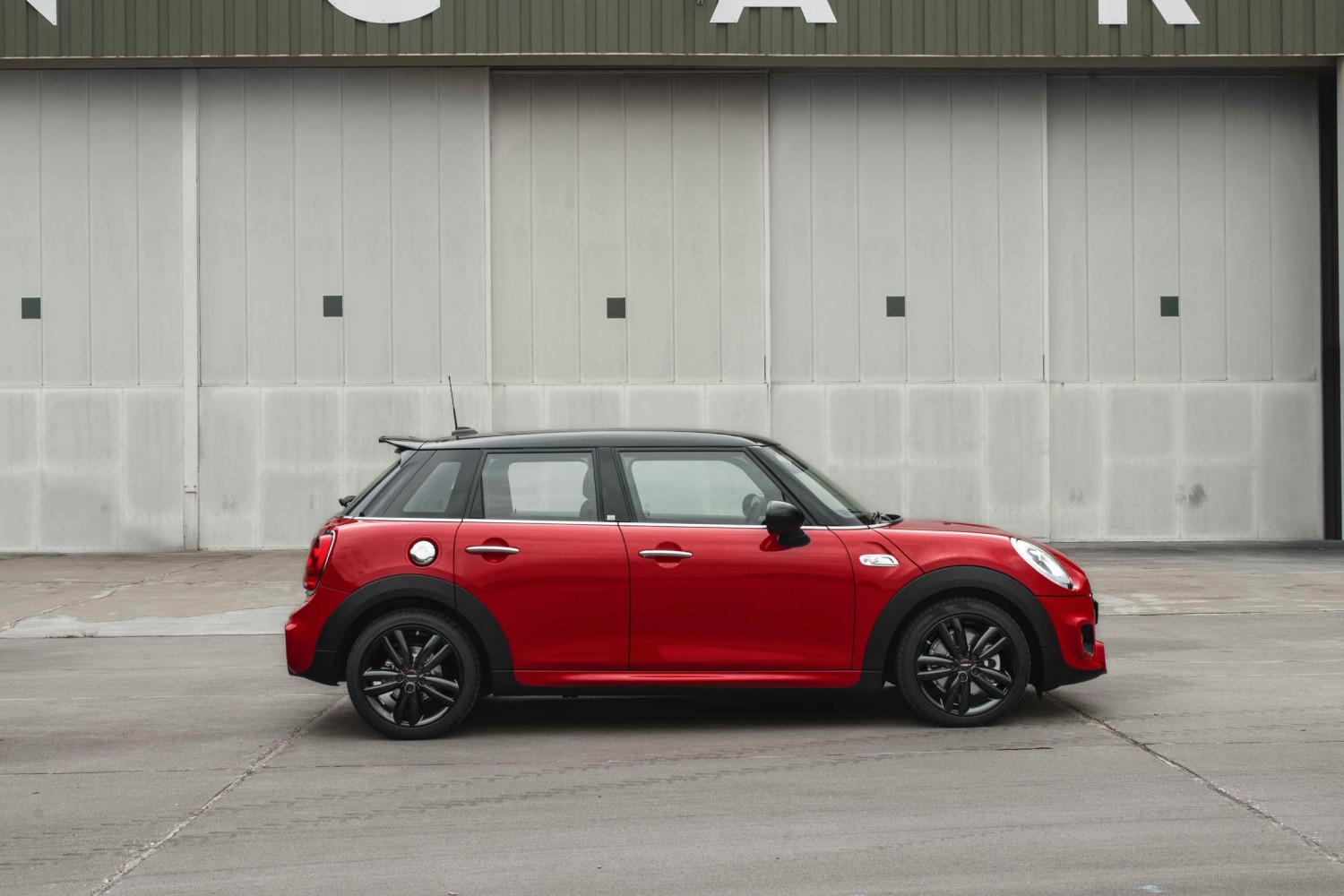 MINI Cooper S Works 210 Convertible | Eurekar