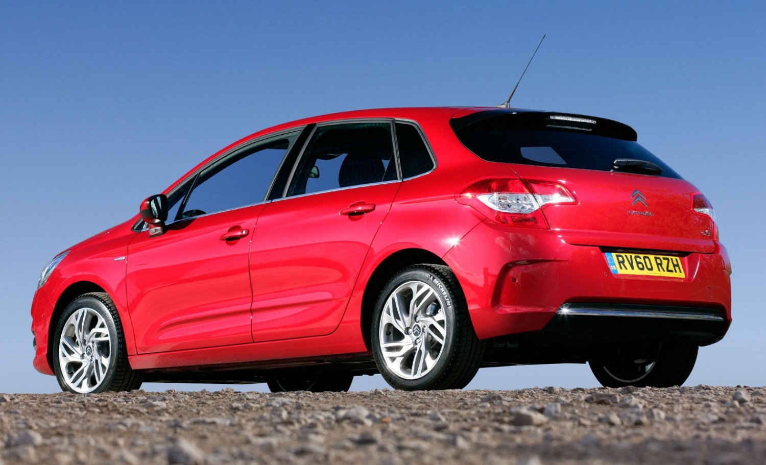 Citroen C4 practical family choice | Eurekar