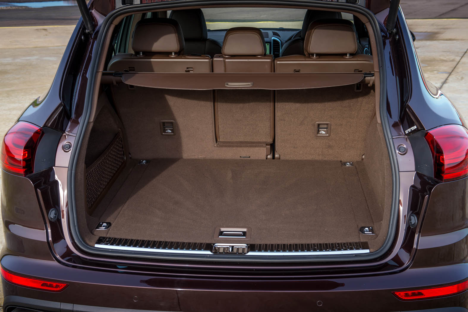 Porsche Cayenne - Used Car Review | Eurekar