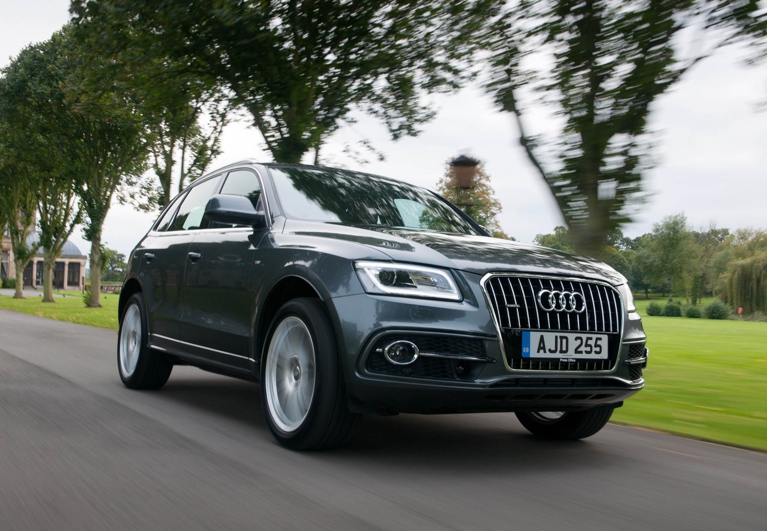 Audi Q5 3.0 TDI quattro S line S tronic | Eurekar