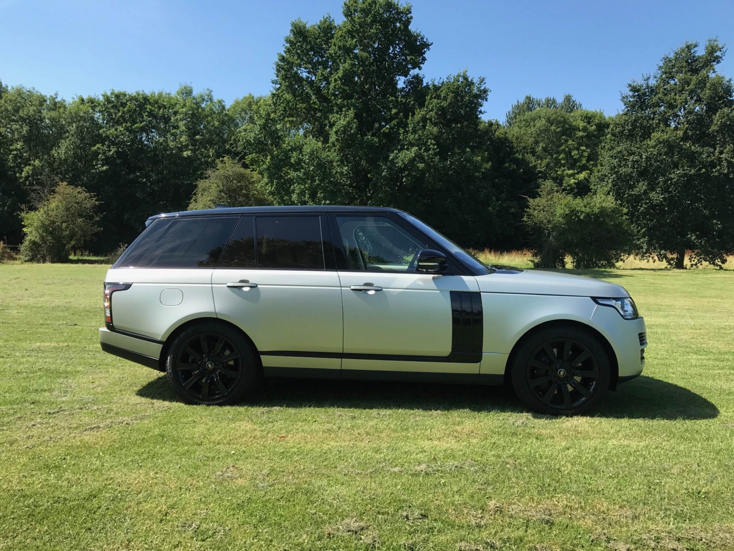Range Rover 4.4 SDV8 Autobiography | Eurekar