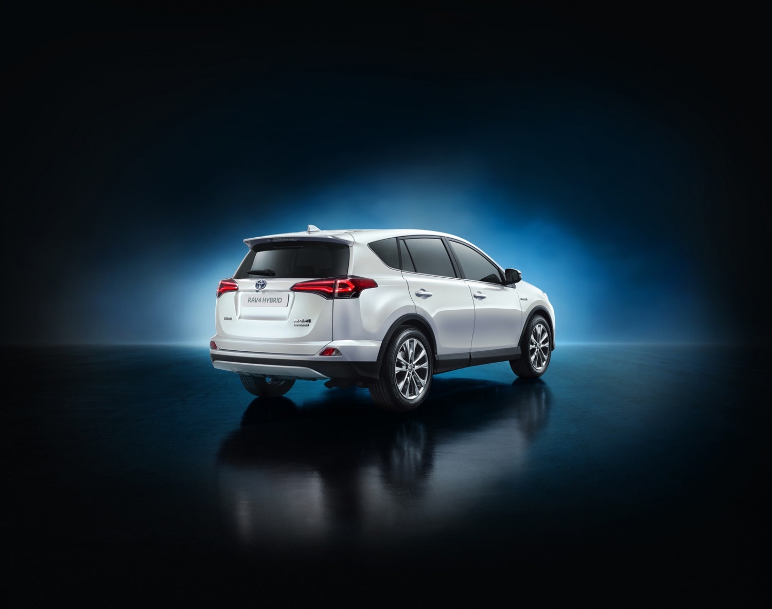 RAV4 goes hybrid, sharp looks for new Lexus | Eurekar
