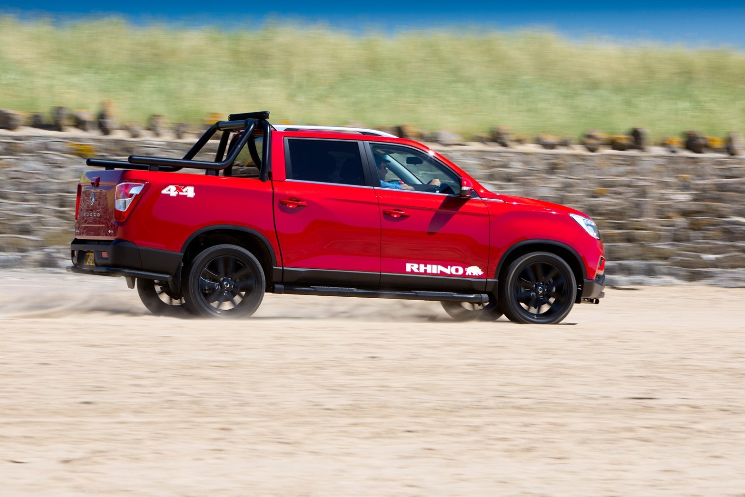 Rare new Rhino spotted on UK roads | Eurekar