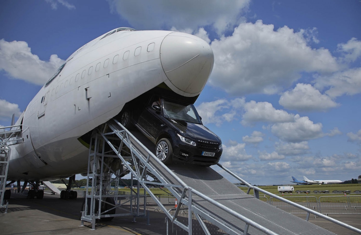 Sport a Range Rover stunner | Eurekar