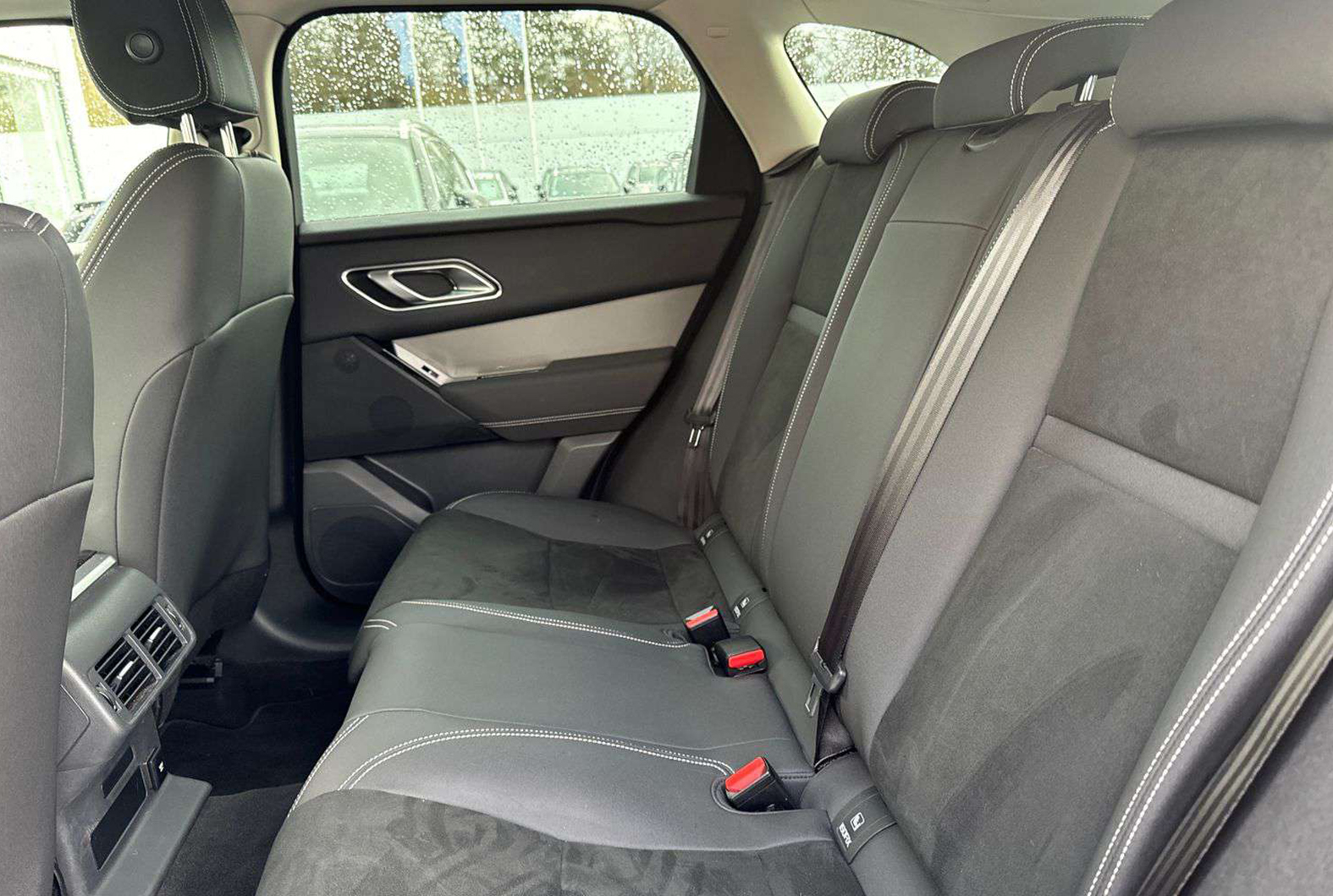 Range Rover Velar Dynamic SE 3.0-litre diesel | Eurekar