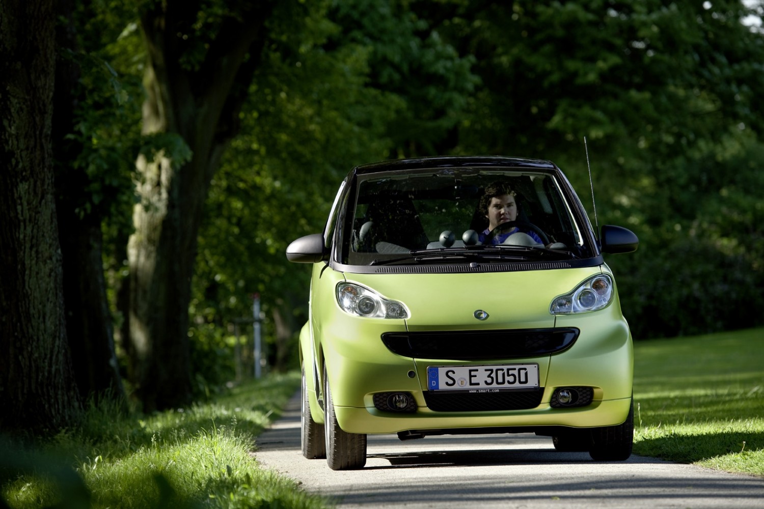 smart fortwo coupe high style | Eurekar