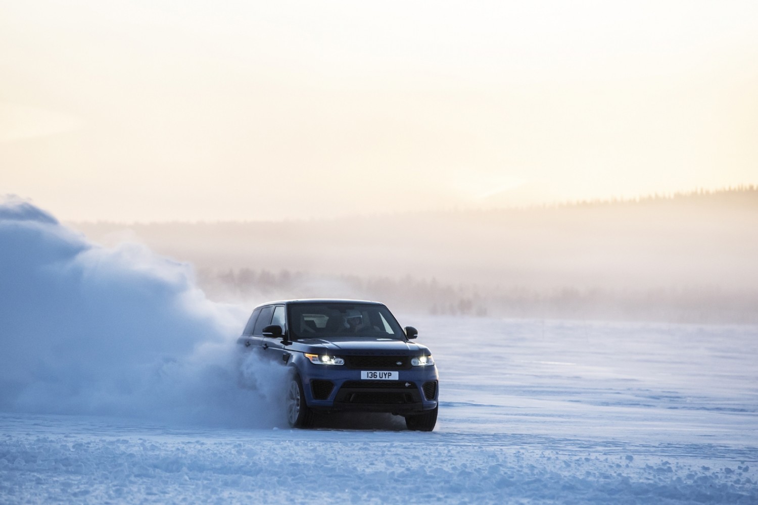 Range Rover Sport sprint sensation | Eurekar