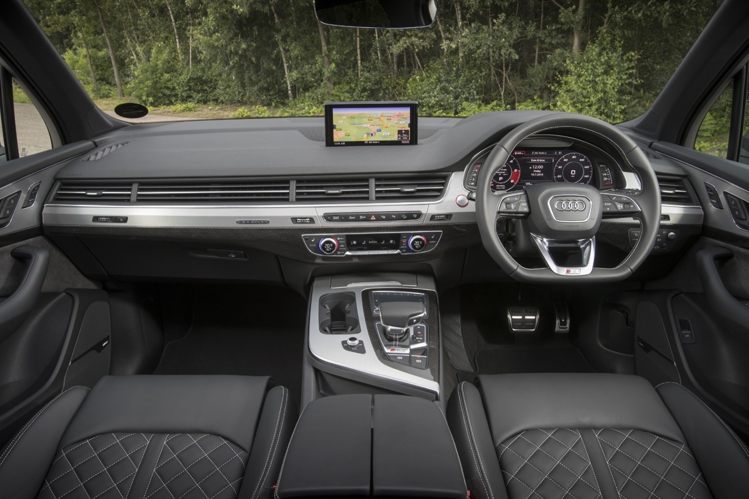 Audi SQ7 is torque of the town | Eurekar