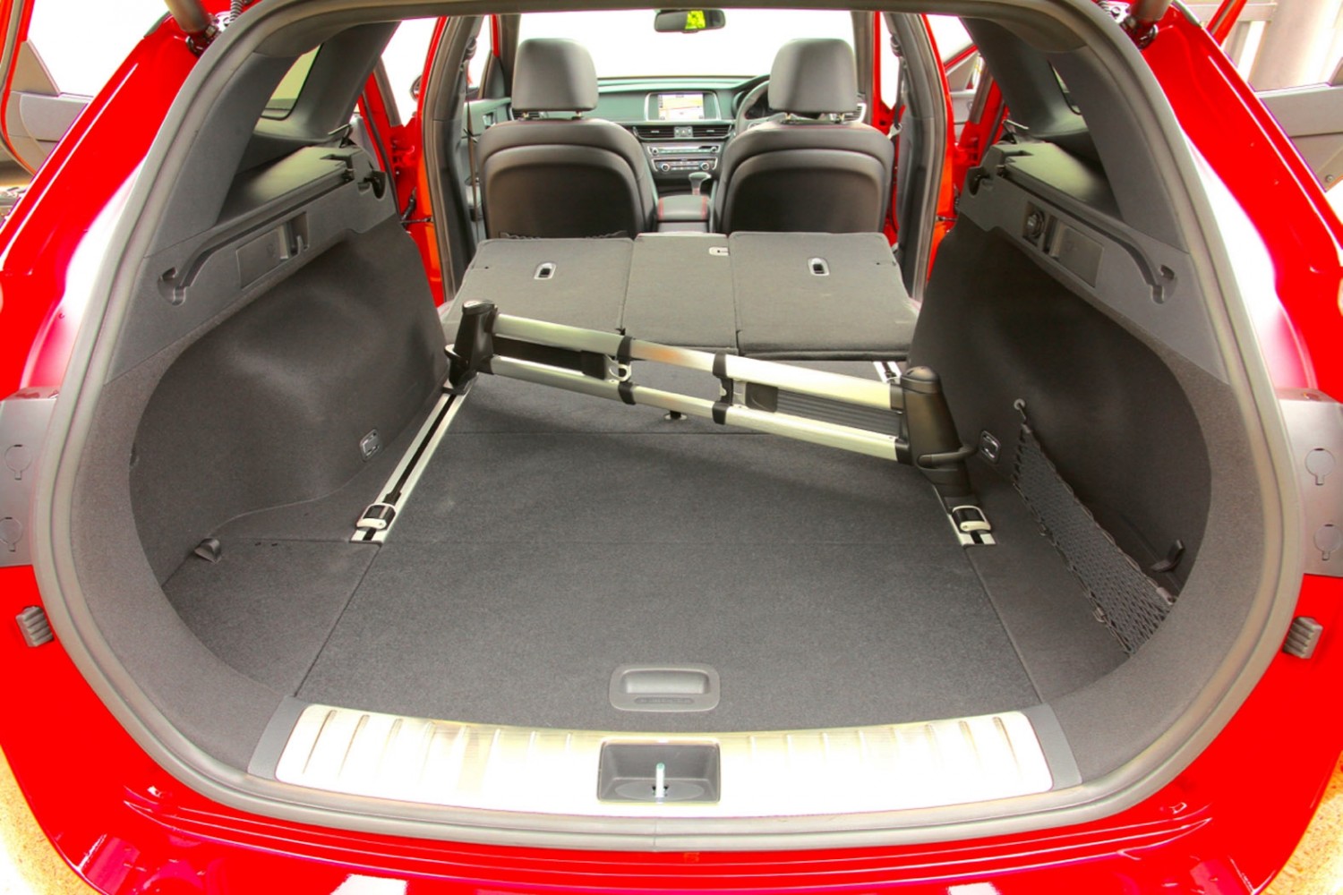 Kia Optima Sportswagon - First Drive | Eurekar