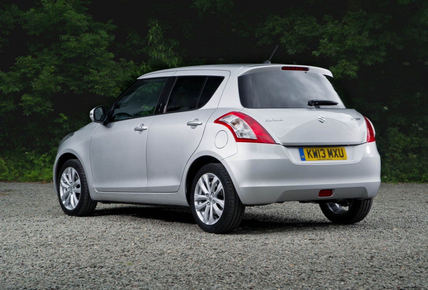 Suzuki Swift - Used Car Review | Eurekar