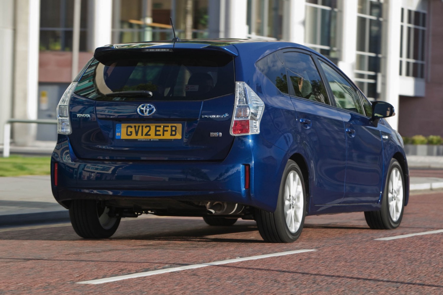 Toyota Prius has plus points | Eurekar