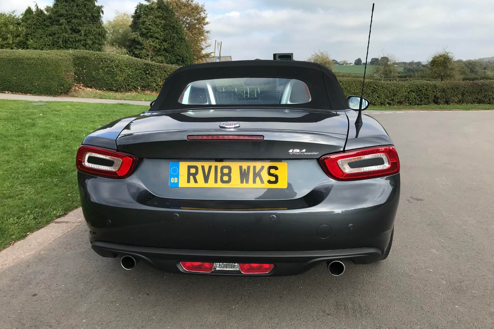 Fiat 124 Spider 1.4 MultiAir Turbo Lusso Plus | Eurekar