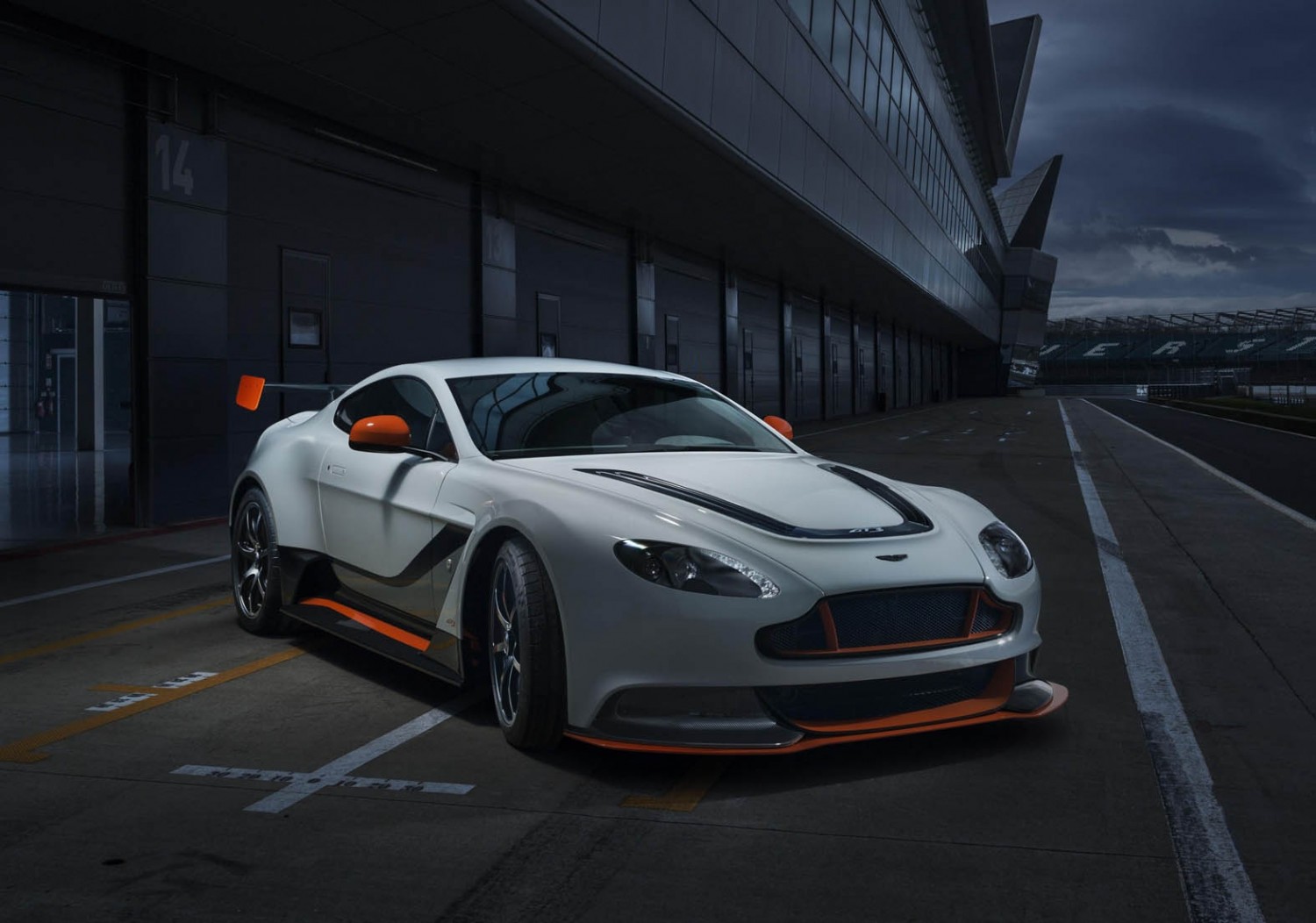 Track-inspired Vantage looks extra special | Eurekar