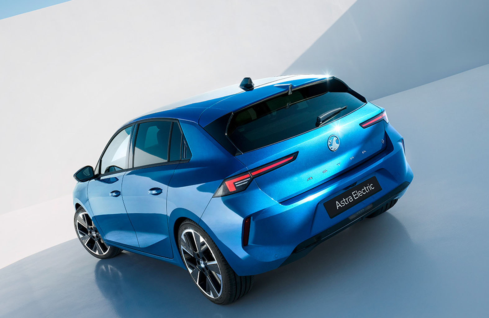 Electric price drop for Astra EVs | Eurekar