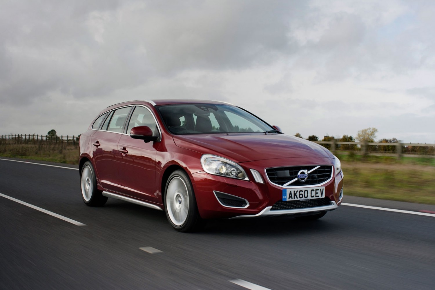 Sporty look for Volvo estates | Eurekar