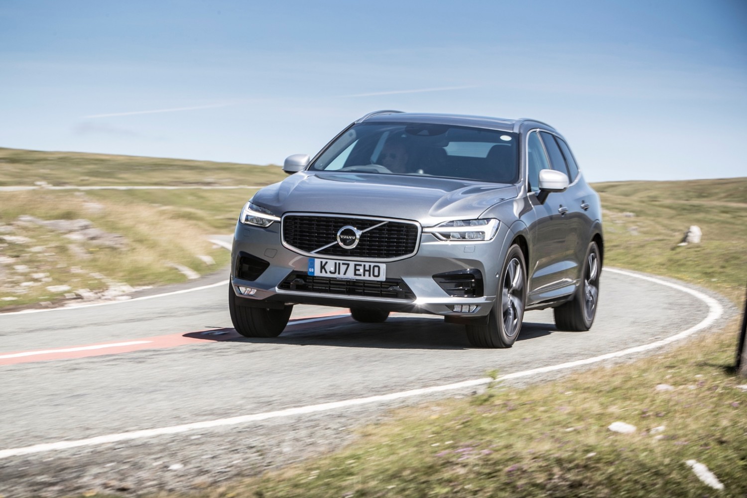 Volvo XC60 D5 PowerPulse R-Design | Eurekar