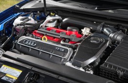 Audi RS 3 Sportback 2015 - First Drive | Eurekar