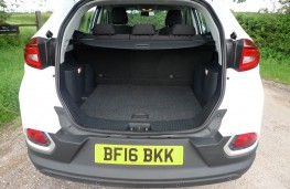 MG GS - a lot for less | Eurekar