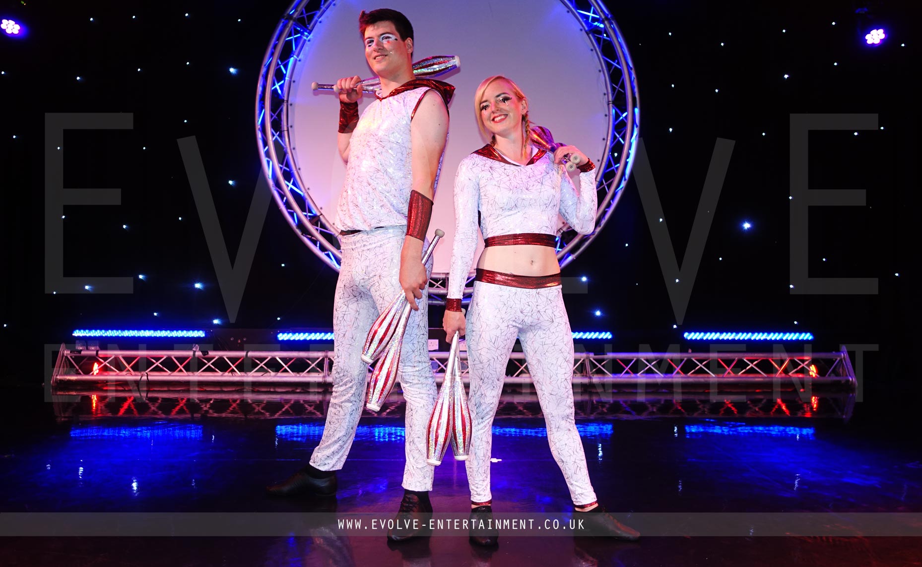 Acrobat Juggling Duo | Evolve Entertainment