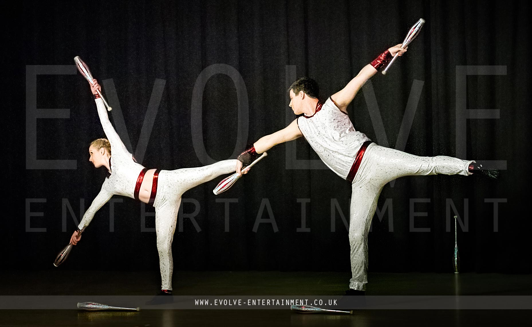 Acrobat Juggling Duo | Evolve Entertainment