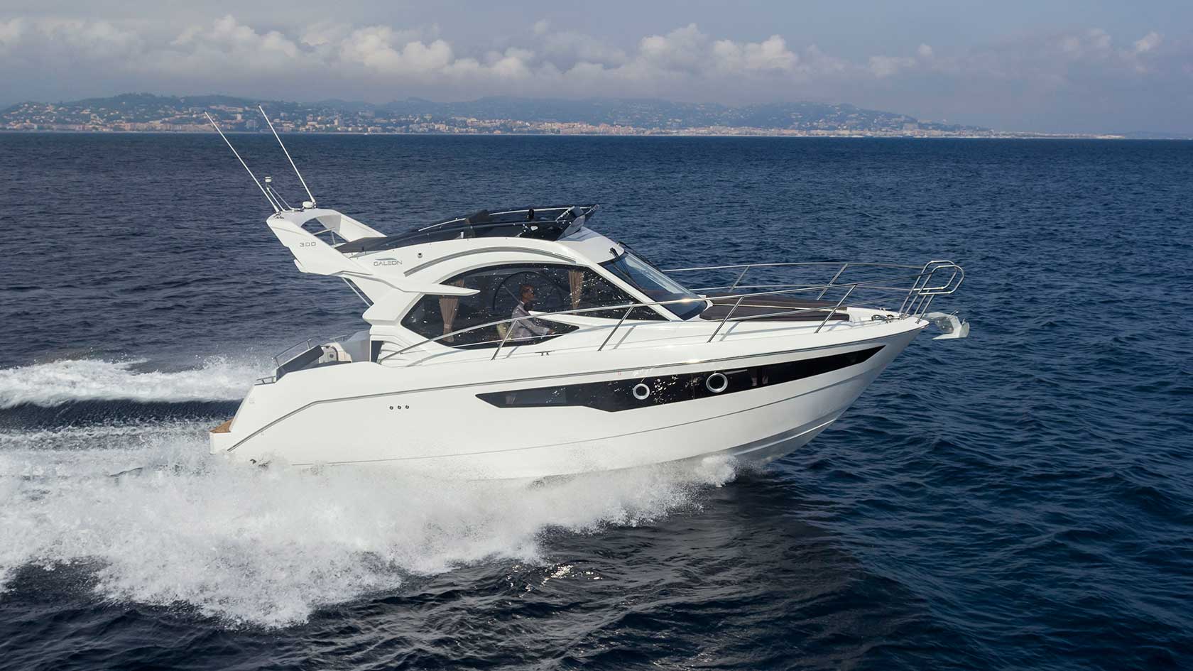 300 FLY - GALEON