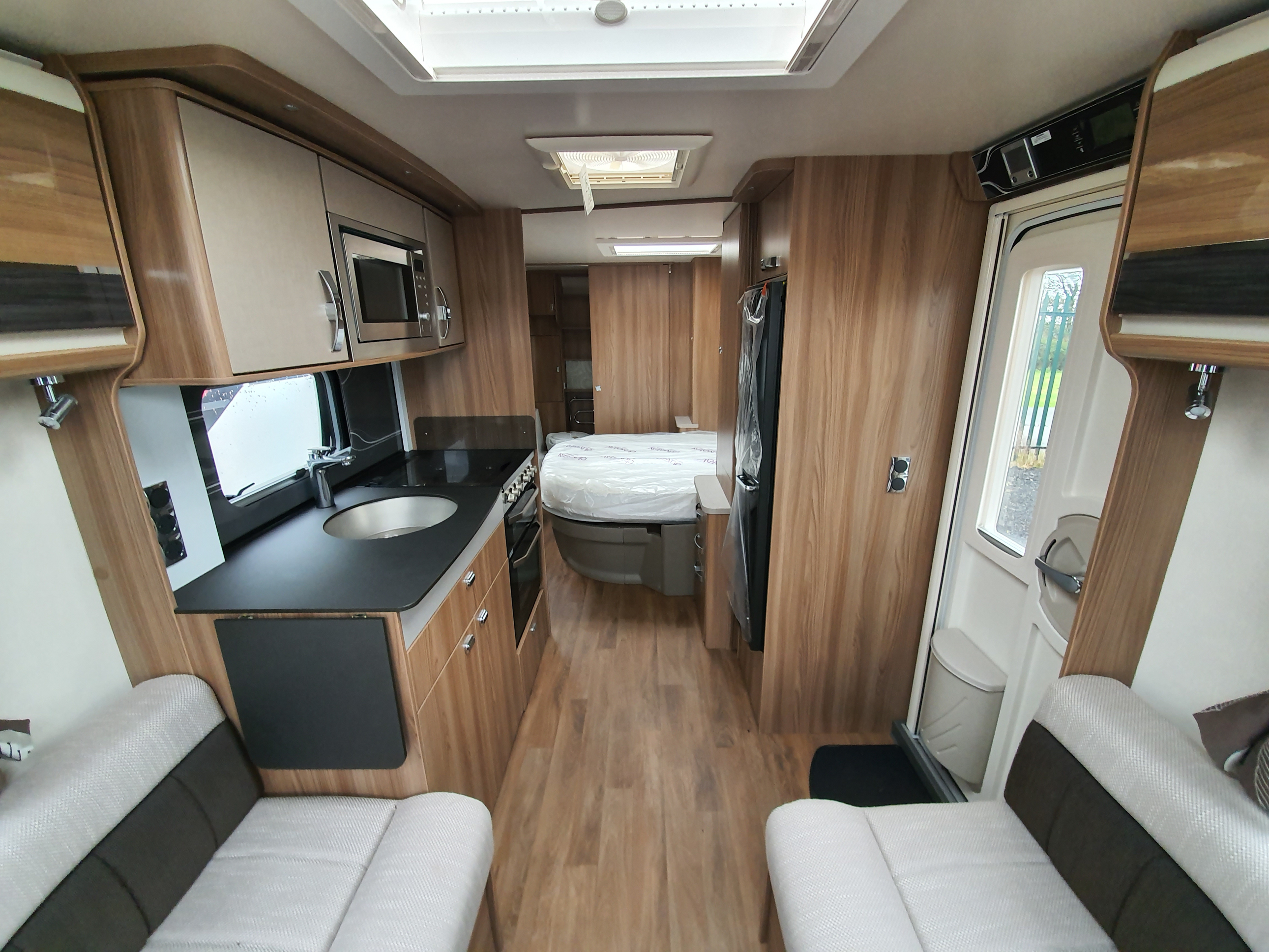 new-swift-conqueror-580-2016-for-sale-in-carmarthen-carmarthenshire