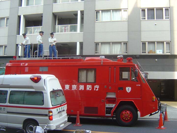 Tokyo Fire Department Isuzu Van