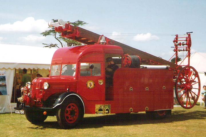 Fire Engines Photos - 1943 Austin K4 ECU (Escape Carrying Unit)