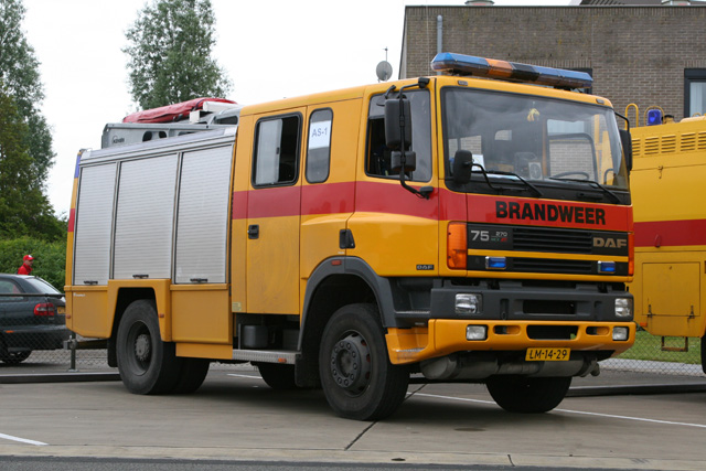 Fire Engines Photos - Royal Dutch Airforce DAF