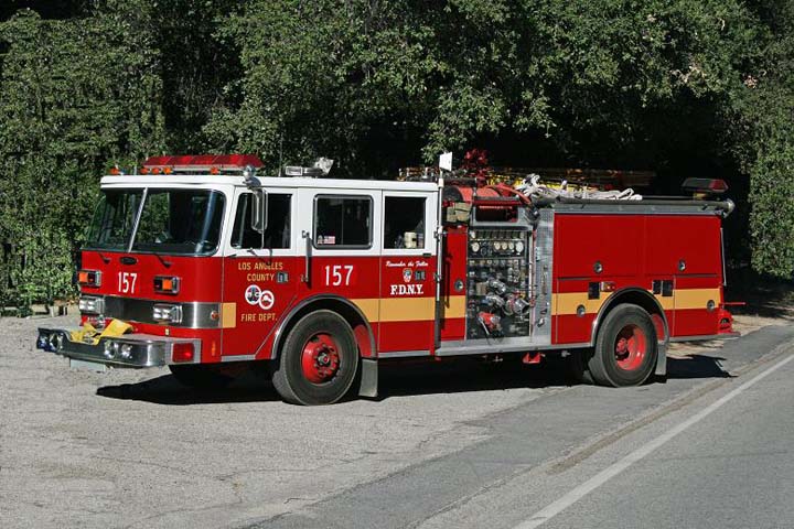 Fire Engines Photos - LA County FD Engine 157 - call firefighters