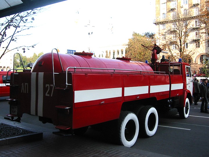 Fire Engines Photos - Dry powder tender AP-5 (53213) model 196 Kiev