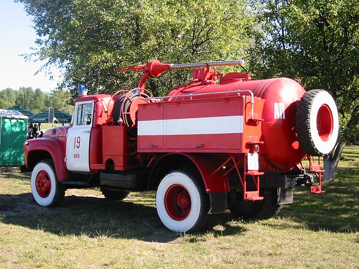 Fire Engines Photos - Dry powder tender - AP-2 (130) at Kiev