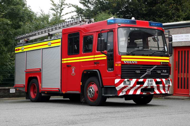 Fire Engines Photos - Caernarfon Wales Volvo Fire engine