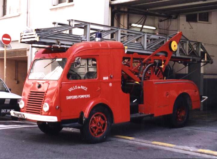 Fire Engines Photos - France - Nice Renault 1959