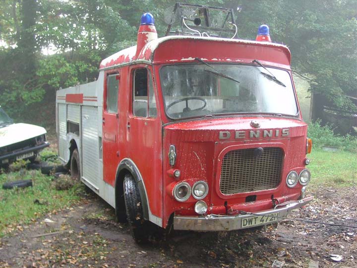 Fire Engines Photos - DWT 472H - West Riding in a scrap yard