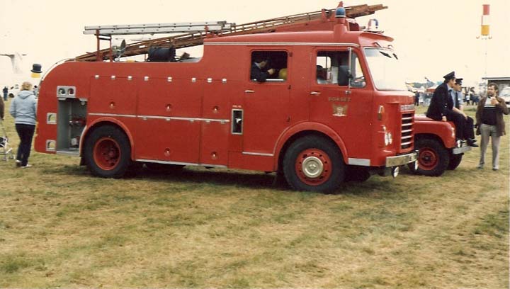 Fire Engines Photos - Dorset Dennis