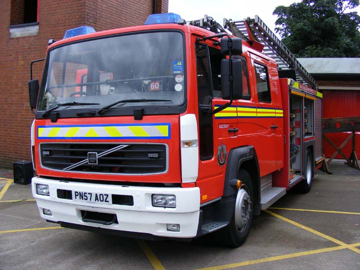 Fire Engines Photos - Greater Manchester Volvo Agecroft Fire station